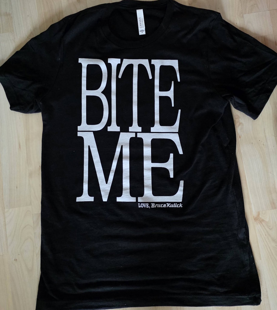 KISSin' UK - Guitar Nut Tees